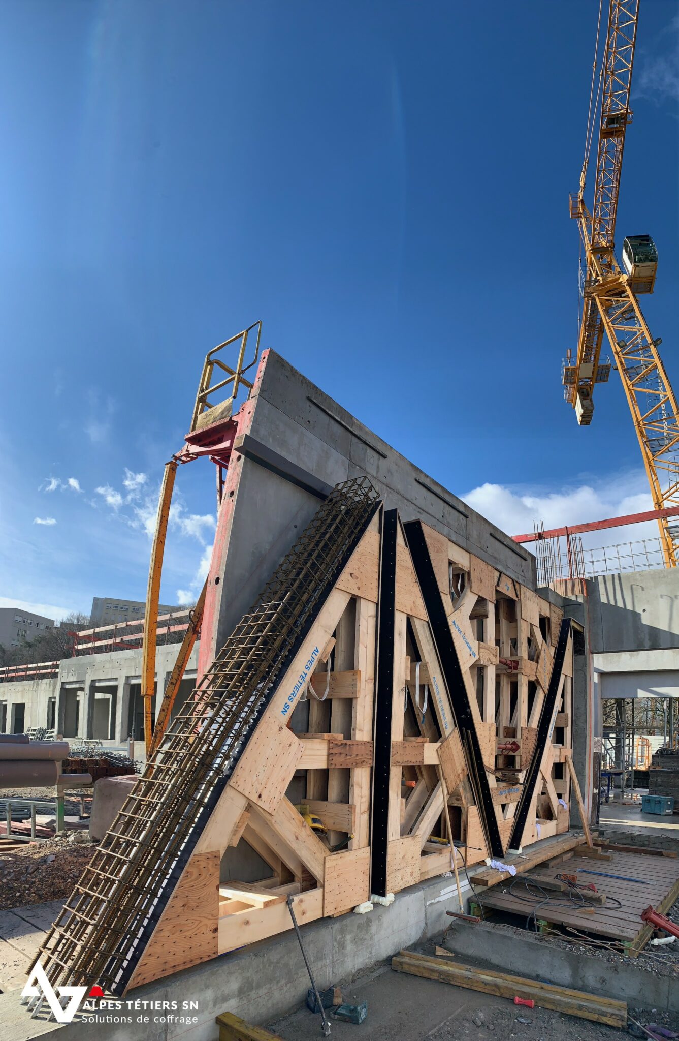 V-shaped column formwork – ALPES TETIERS SN